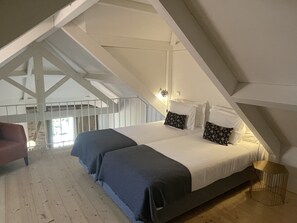 Porto Vitoria 10 | Quartos à prova de som, ferros/tábuas de passar roupa, berços grátis