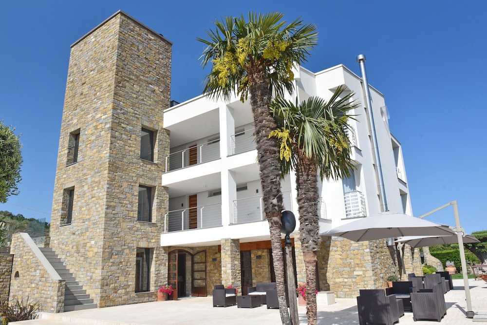 Torre Difyos - Campania