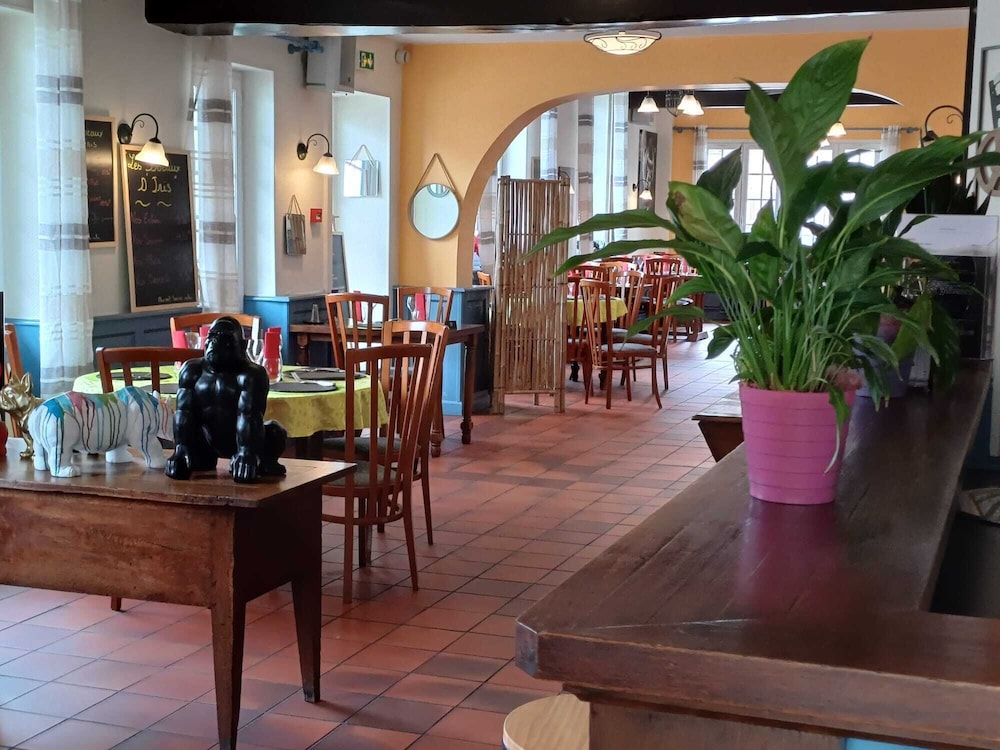 Auberge De L'olive - Allier