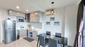 Apartamento, 1 quarto, acessível, varanda | Sala de jantar