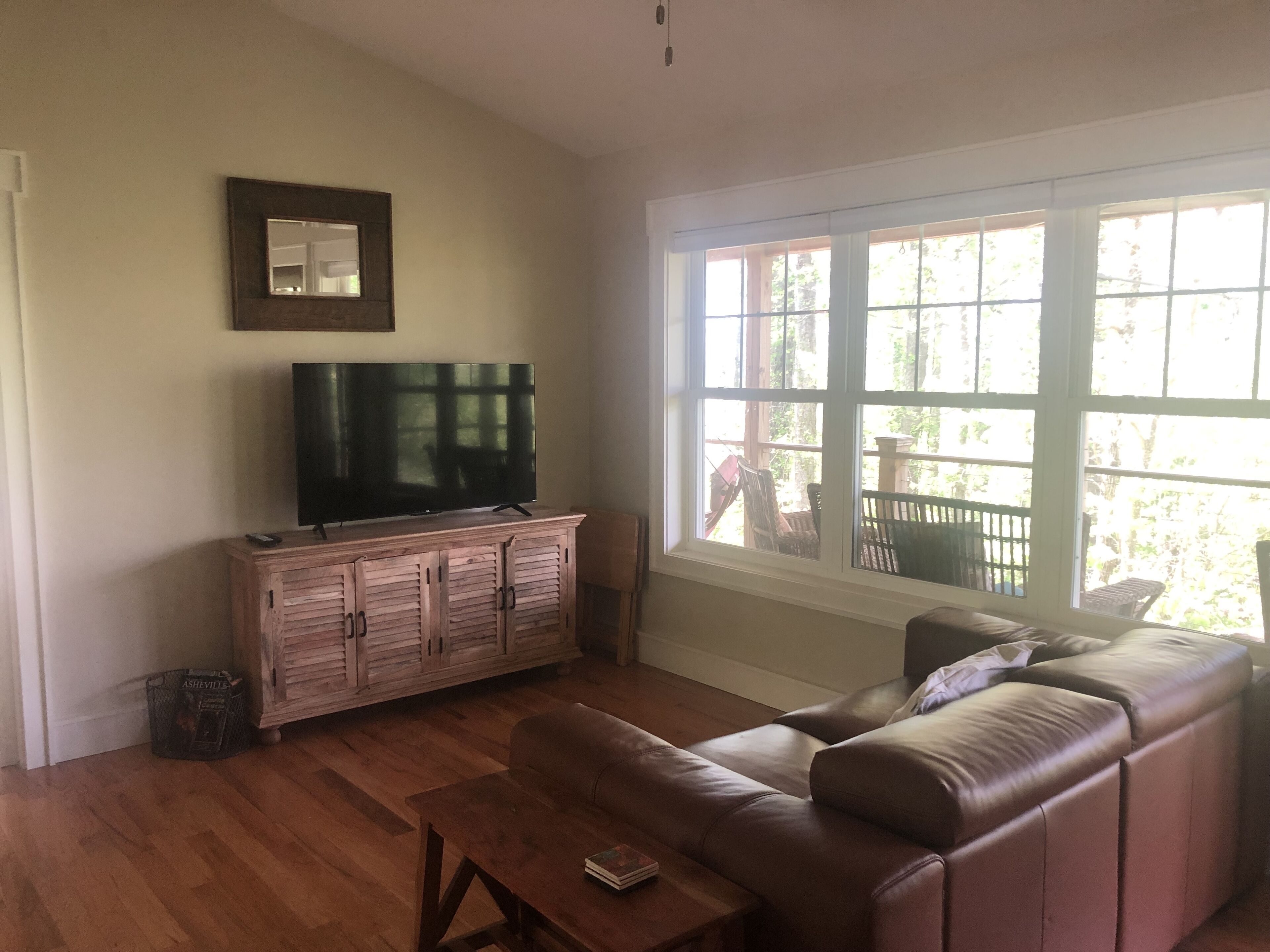 High Windy Is A Ridge-top Nature Retreat Minutes From Asheville (Pet Friendly) - Asheville, NC