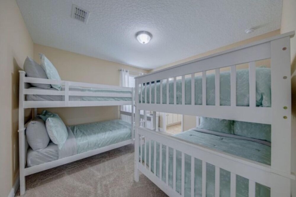 Elegant Modern Home close to Disney with private pool/spa - Davenport ...