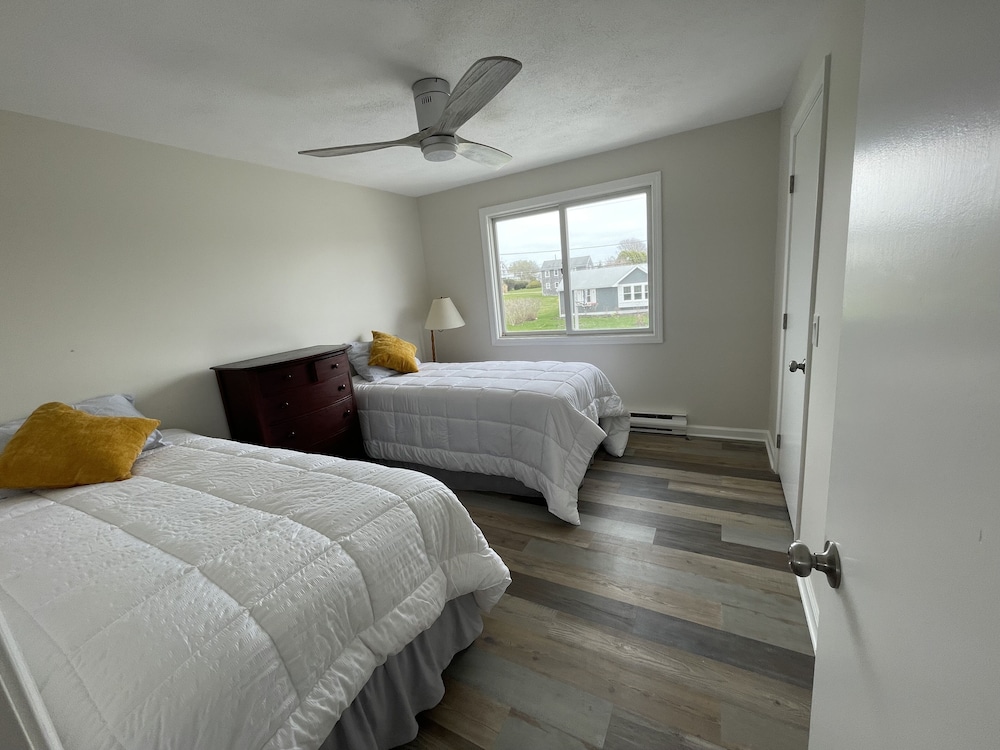Condo with waterviews and walking distance to beach. - Point Judith | Vrbo