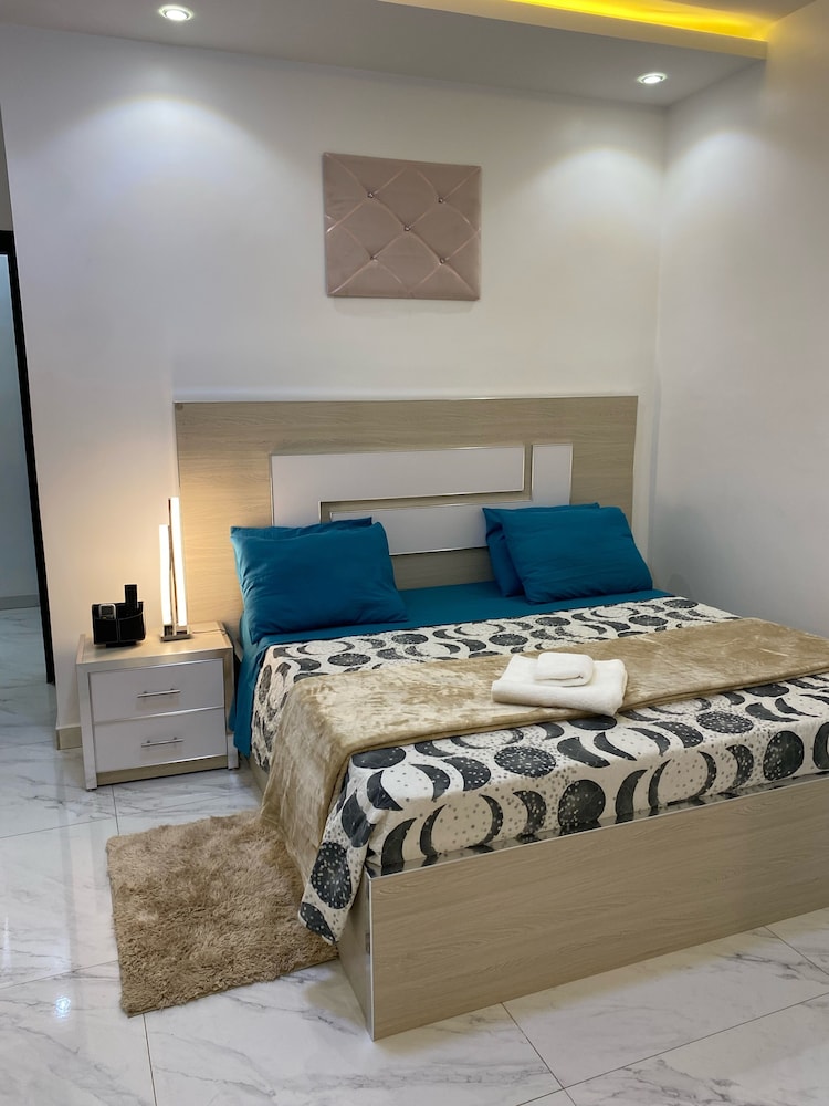 SECKEBE IMMO ET BUSINESS : SUITE 2 - Dakar | Vrbo