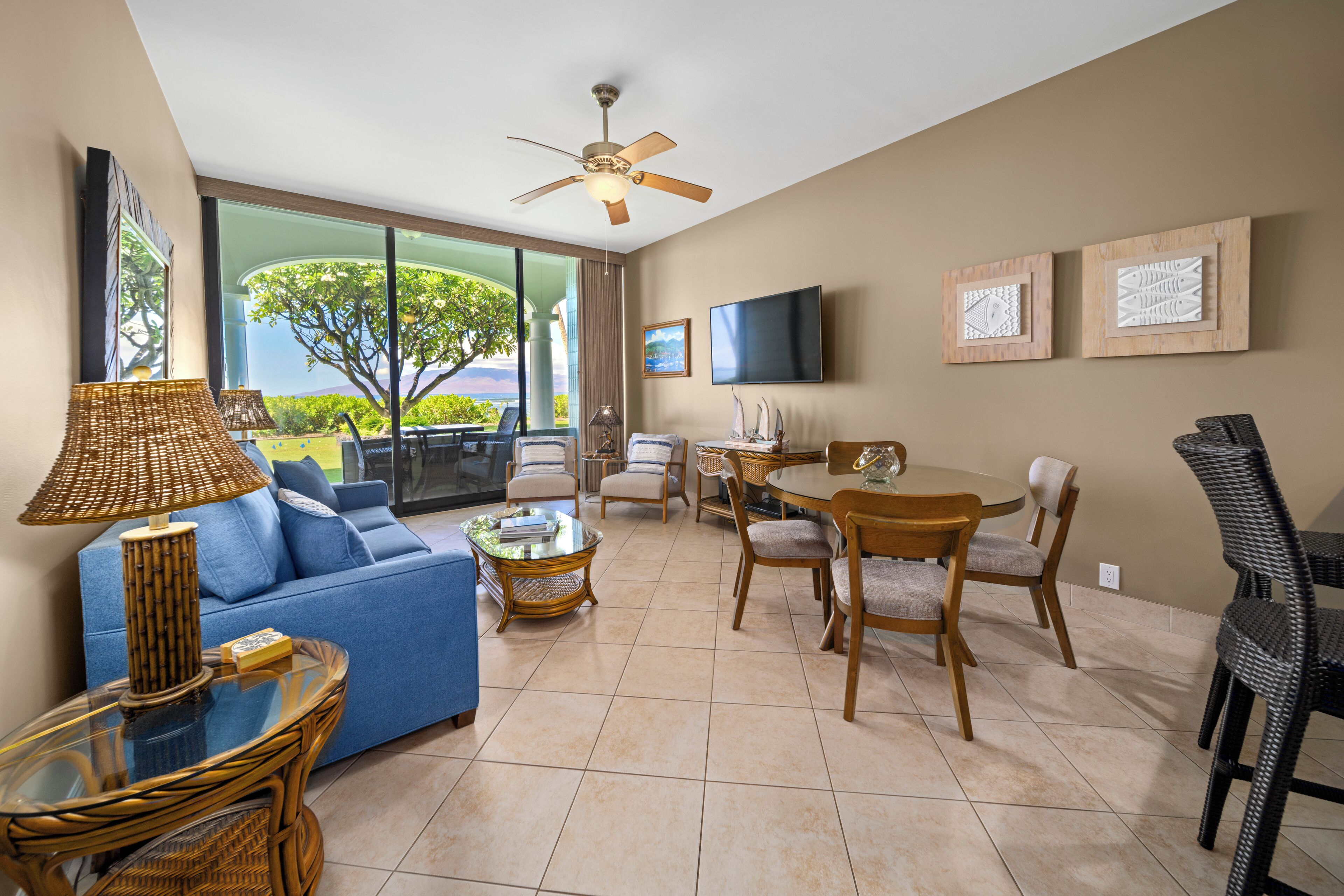 Breathe Deep, Relax Completely  Beachfront Bliss In The Heart Of Lahaina - Lahaina, HI