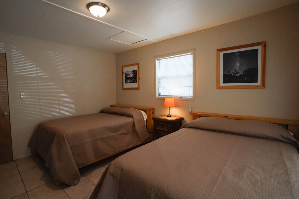 Frio Country Resort - Within walking distance to the Frio River ...