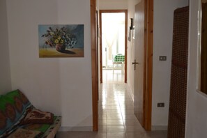 Villa, 2 quartos, fumadores, varanda | Sala