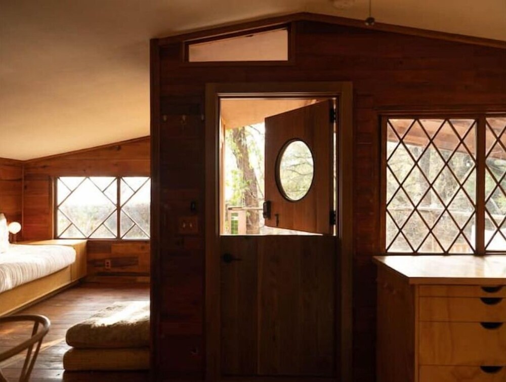 Magical Cabin Lake View Walk to Hippie Hollow - Comanche Trail | Vrbo