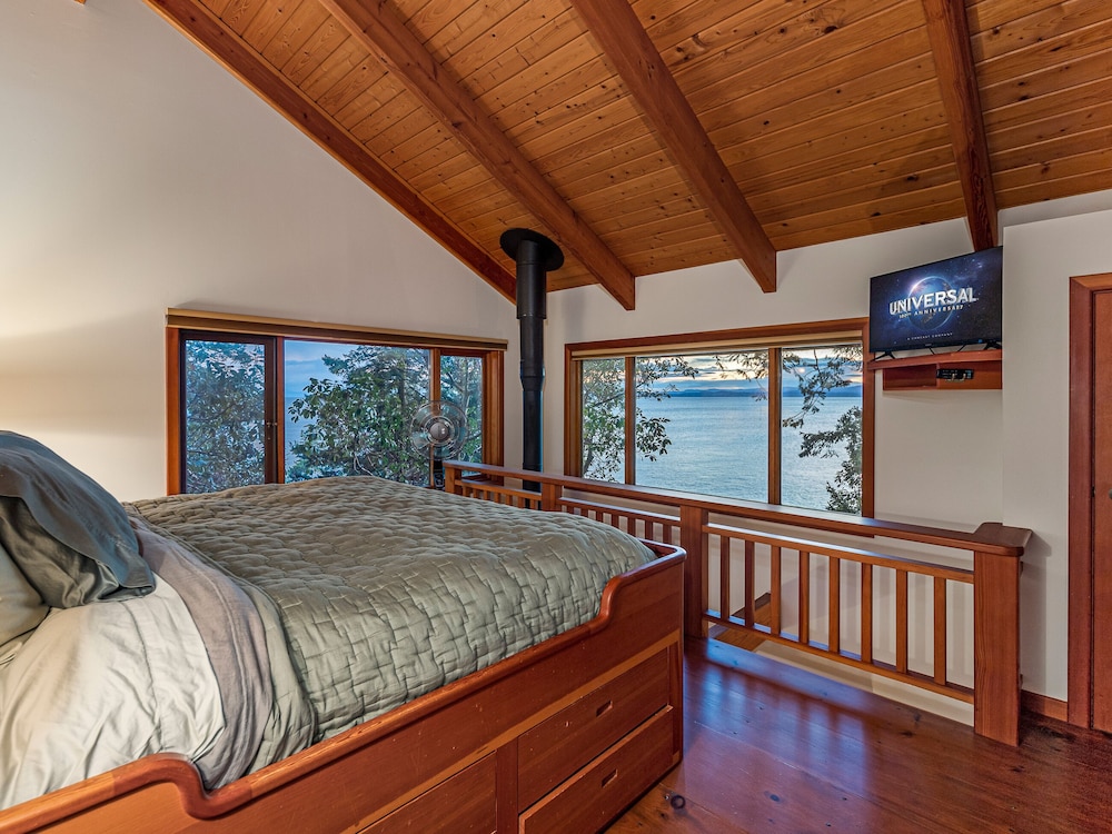 Newly Listed! Westside Waterview Cabin! (Tlo) - San Juan Islands, WA