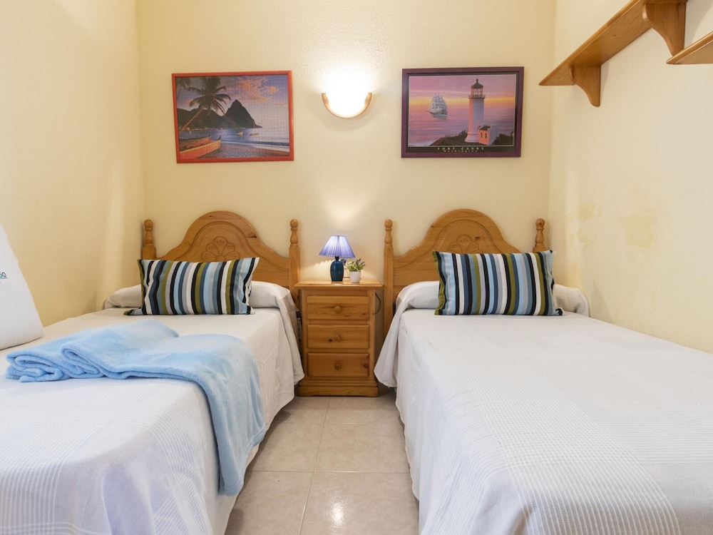 Apartamento A Pie De Playa Con Piscina Y Zona Para Niños En La Pineda, Cerca De Port Aventura - Tarragona, España