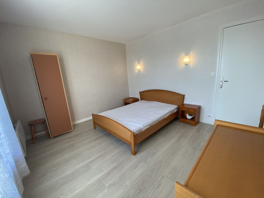 Casa De Vacaciones Con Jardín Y Garaje, Cerca De Playas Y Centro, Ideal Para 5 Pers. - Fouras