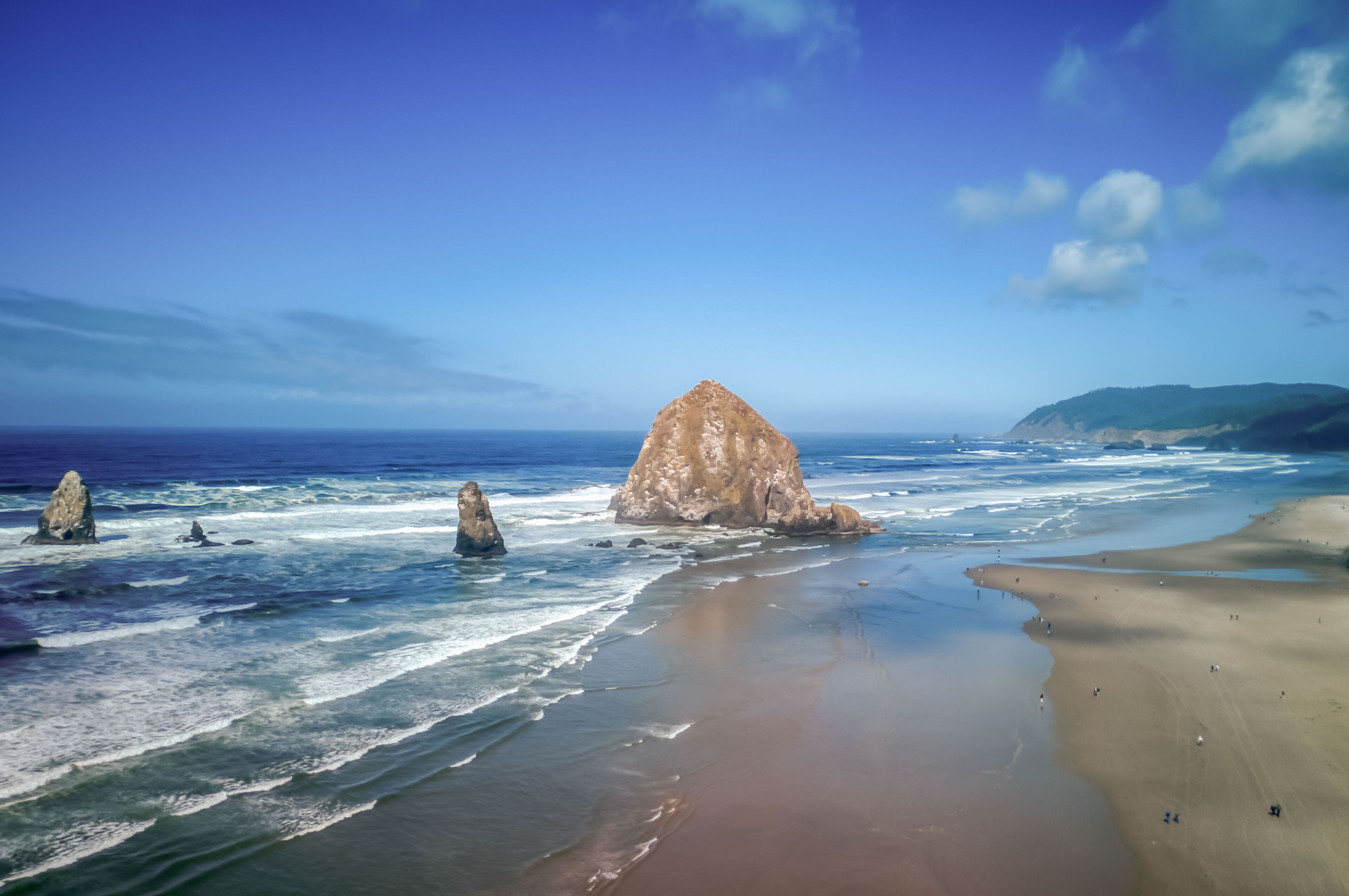 Ocean Views, Clifftop Beauty, and Pet Friendly!, Cannon Beach, OR ...