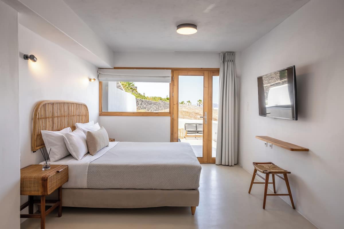 Superior Suite with Hot Tub and Caldera View | Cofre com capacidade para portátil, quartos insonorizados, Wi-fi grátis 