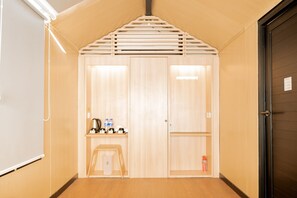 Cabana luxo | Espaço de trabalho para notebook, Wi-Fi de cortesia, roupa de cama