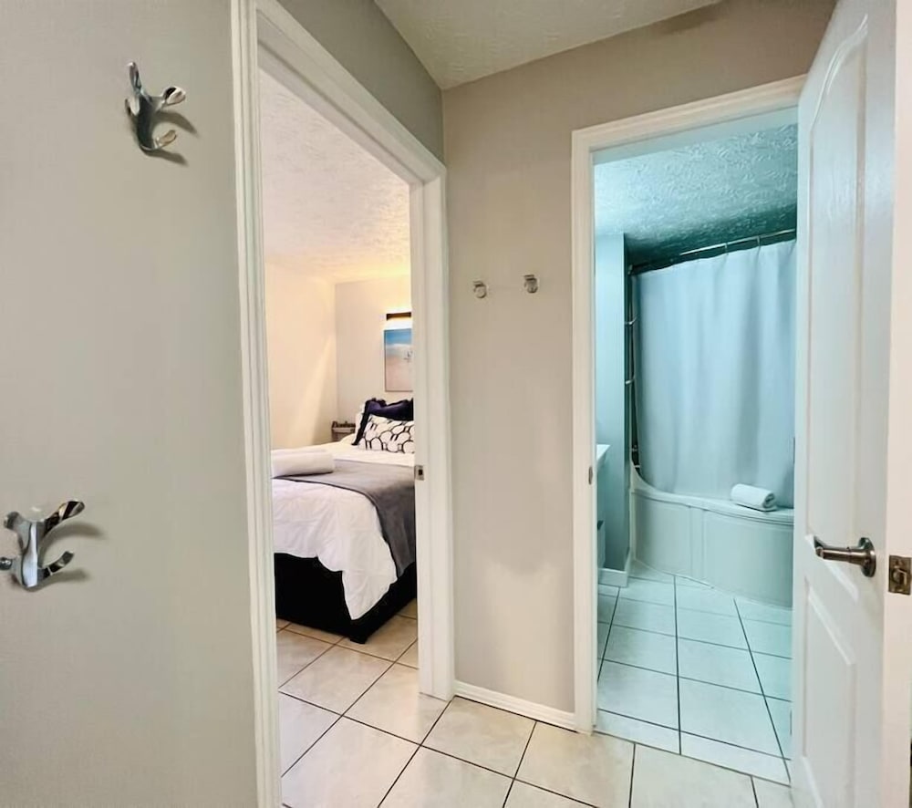 Merry Sud Suite-condo With Indoor Pool And Spa - Magog