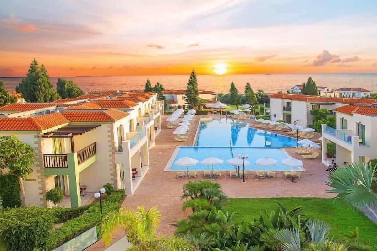 Piscina | Piscina interior, piscina exterior