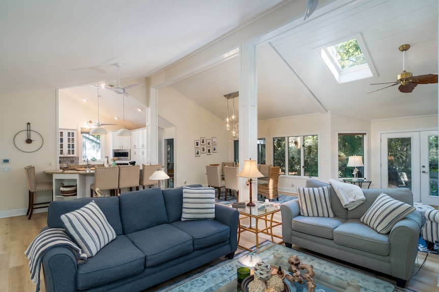 4 Br/3ba Home! Sun Room! Pet Friendly! Amenity Access Included - Kiawah Island, SC