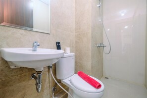 Apartamento, 2 quartos | Casa de banho