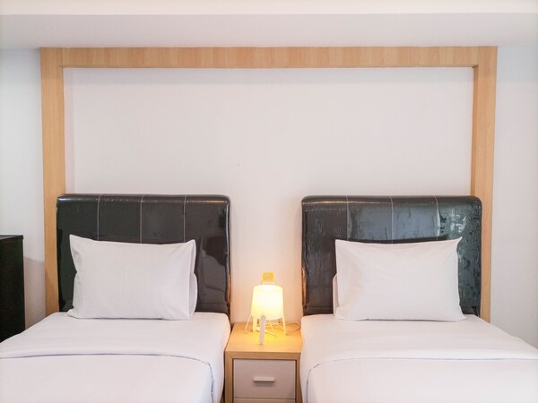 Luxurious Studio At De Prima Apartment - Medan