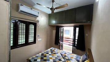 Quarto solteiro executivo | Sacada