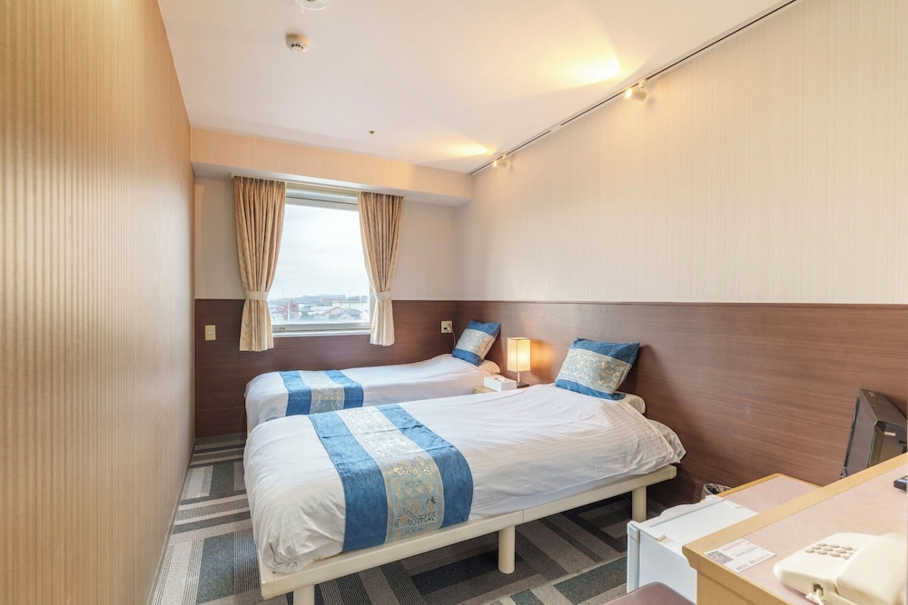 In front of GifuHashima station single room with / Hashima Gifu Reviews ...