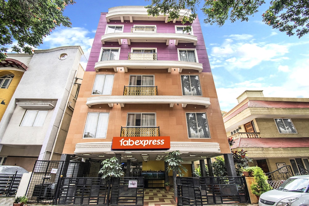 Fabexpress Oriental Suites Iii - Bengaluru