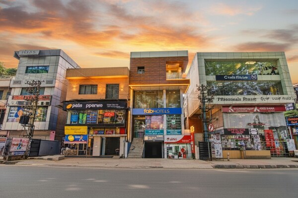 Fabhotel Vista Suites - Bangalore