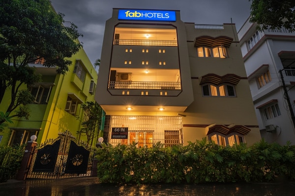Fabhotel Astoria House - Kolkata