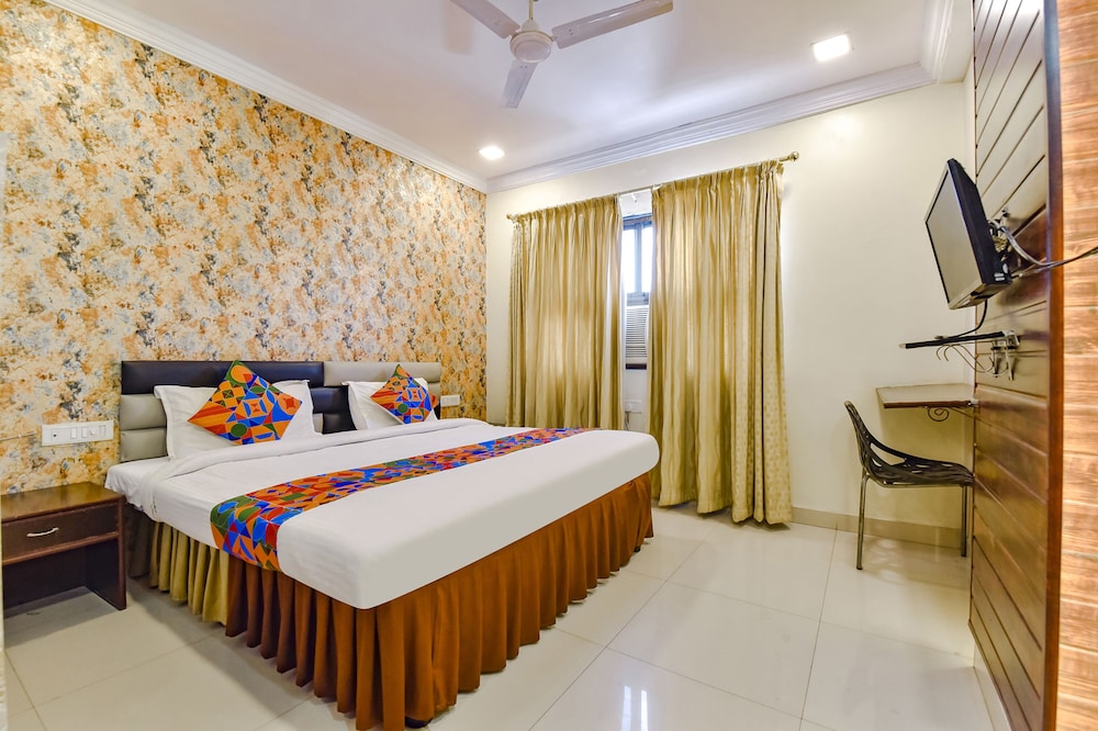 Fabexpress Golden Wings - Udaipur