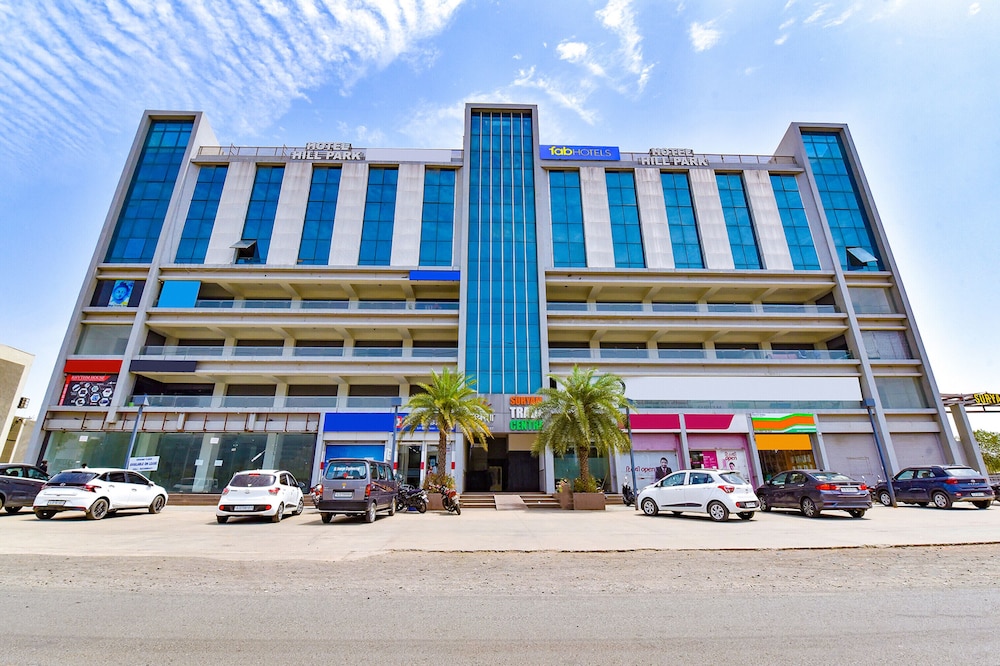 Fabhotel Hill Park - Ahmedabad