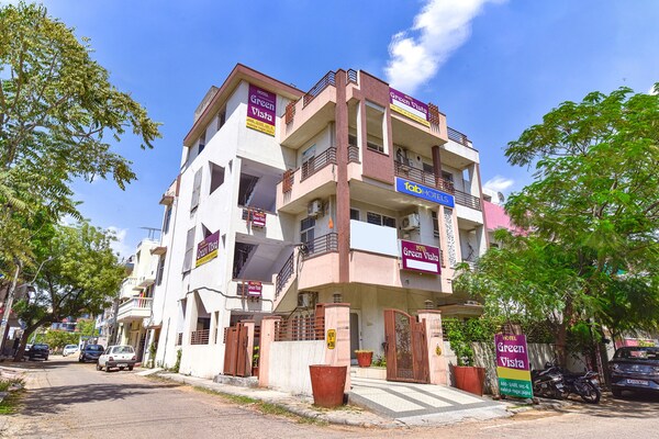 Fabhotel Green Vista Malviya Nagar - Jaipur