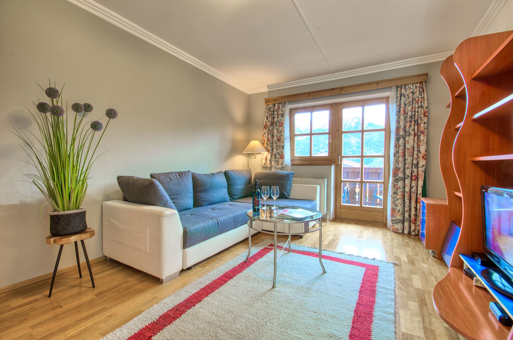 Apartment In Apart-hotel Complex, Panoramic Views, Sunny Location, Swimming Pool - Kaprun