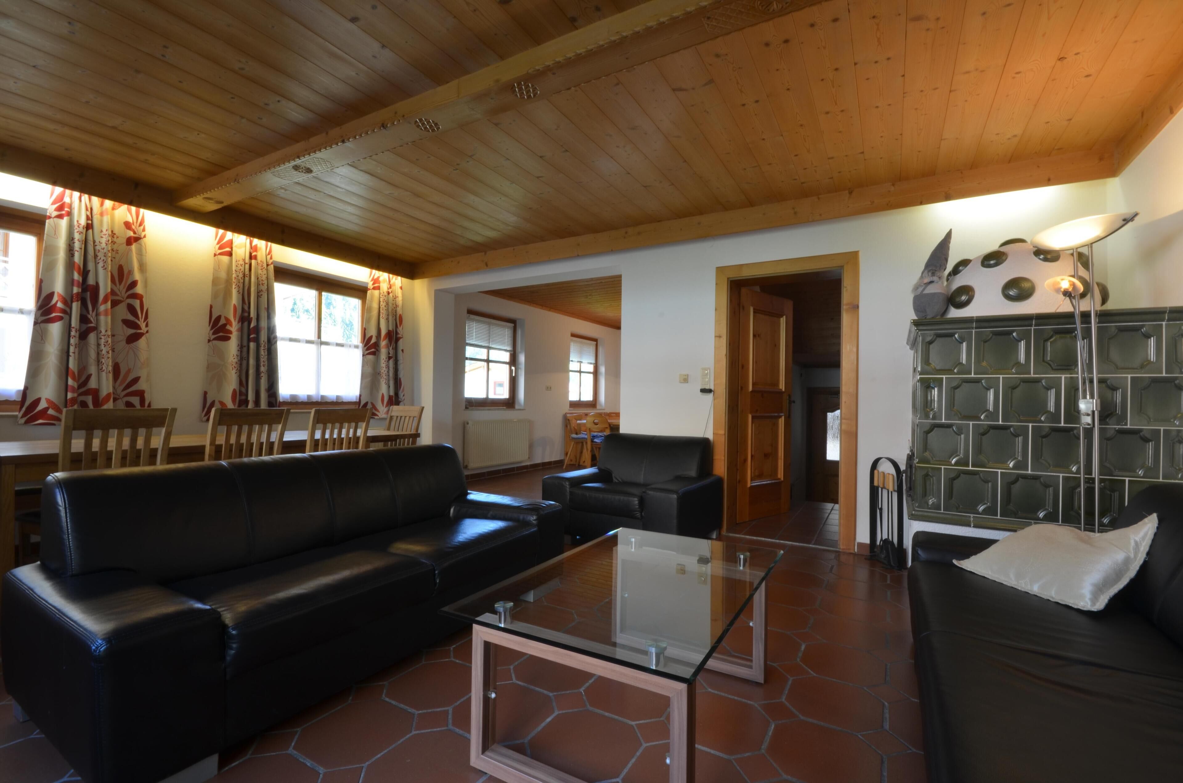Spacious Chalet In Austrian Style; Only 150 M To The Schmittenhöhe Ski Lifts - Kaprun