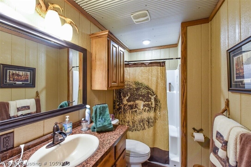 Chicken Creek Cabin, 1 Mile From Chicken Creek Boat Ramp. - Rocky Mountain