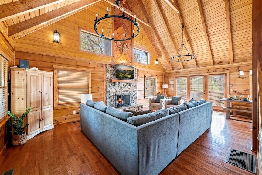 Wrap-around Porch️hot Tub ️ Firepit Gameroom - Blowing Rock, NC