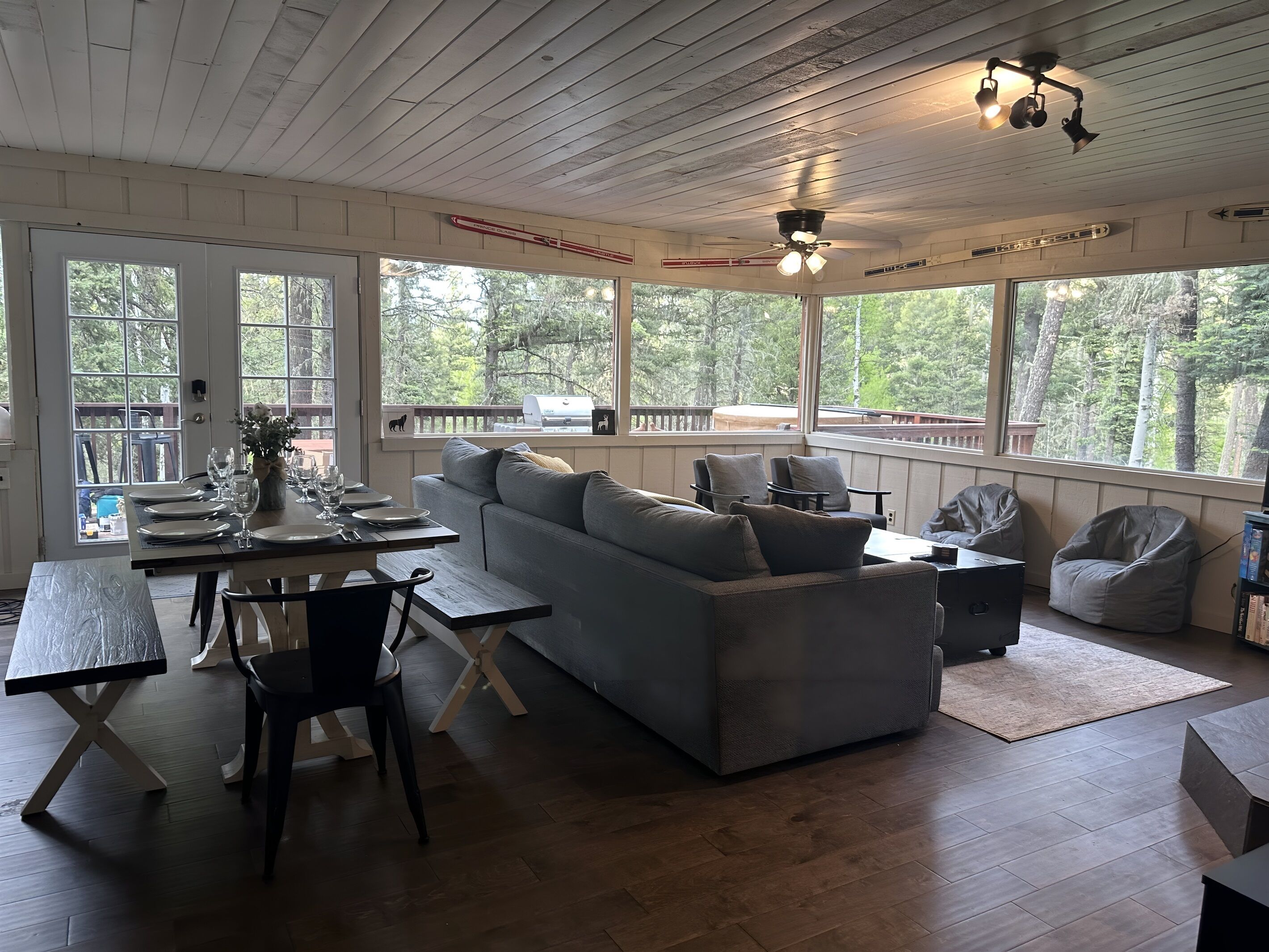 Osito Cabin - Pet Friendly | Hot Tub | Fire Pit | Ms. Pac Man | Telescope - Angel Fire, NM