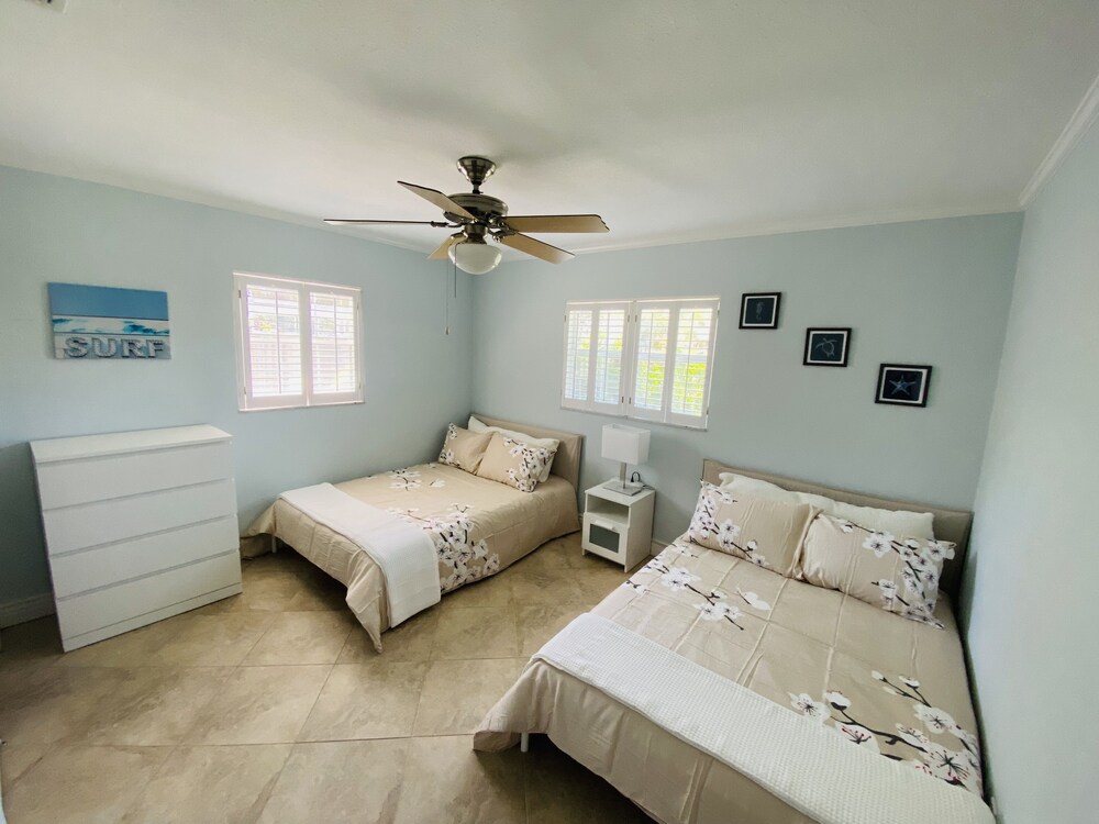 Peaceful Home, Close To St Pete Beaches - St. Pete Beach, FL