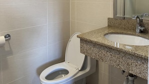 Quarto básico | Banheiro