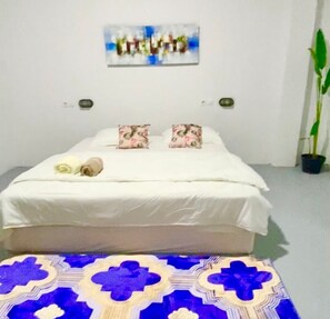 Quarto Duplo Deluxe | Wi-fi grátis, roupa de cama fornecida 
