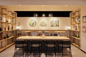 Área de estar no saguão