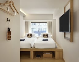 Cortinas/cortinados opacos, quartos insonorizados, Wi-fi grátis