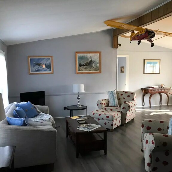 Airport House Of Hocking Hills A Perfect Pet Friendly Getaway Clean&comfortable - New Plymouth, OH