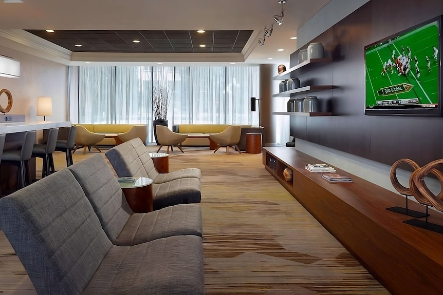 Discover Atlanta's Cumberland Area In Comfort! Pets Are Welcome! Pool Available! - Atlanta, GA