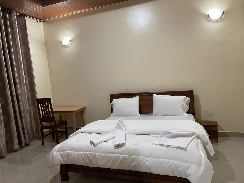 M Safari Club - Kigali