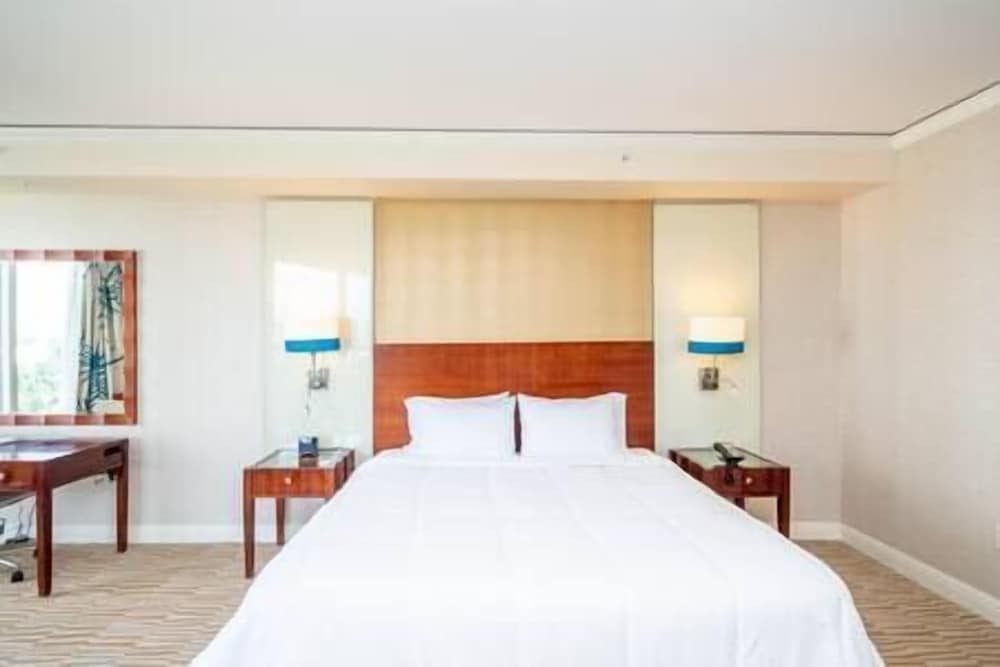 504-505 International Resort 2 Bed 2 Ba 1600sf Ocean View - Miami Beach, FL