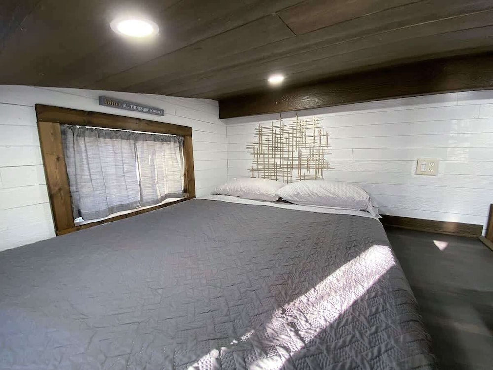 Tiny House Scarlett - Pet Friendly - Leadville, CO