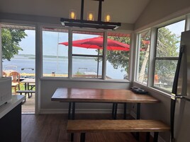 Casa de campo conforto, 2 quartos | Área de estar