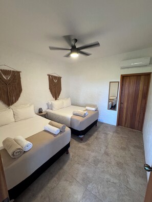 Apartamento, 2 quartos, vista para a piscina | Vista do quarto