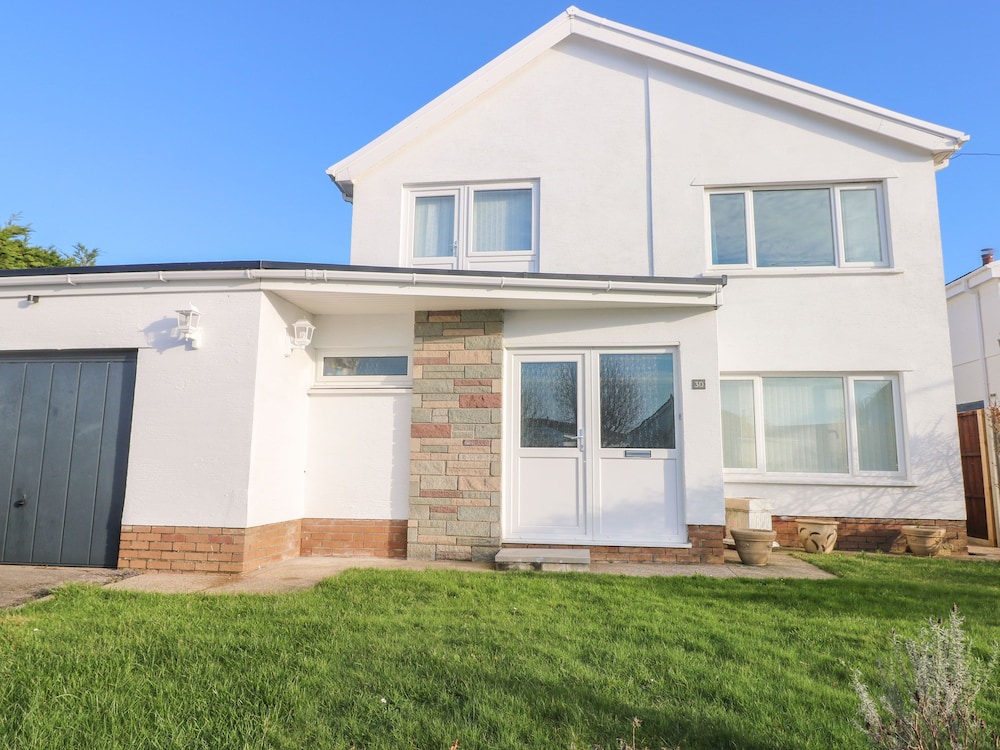30 Long Shepherds Drive - The Mumbles