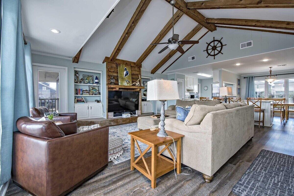 Sea Salmon Beach House Direct Gulf Front  Play One The Beach In Your Backyard By Prickett Properties - Gulf Shores, AL